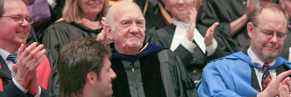 Crucis - Remembering Dr Gordon Fee (1934 - 2022)