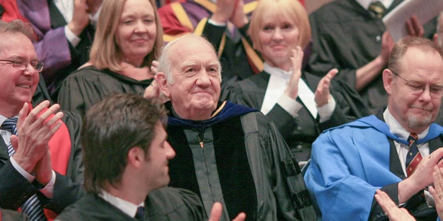 Crucis - Remembering Dr Gordon Fee (1934 - 2022)